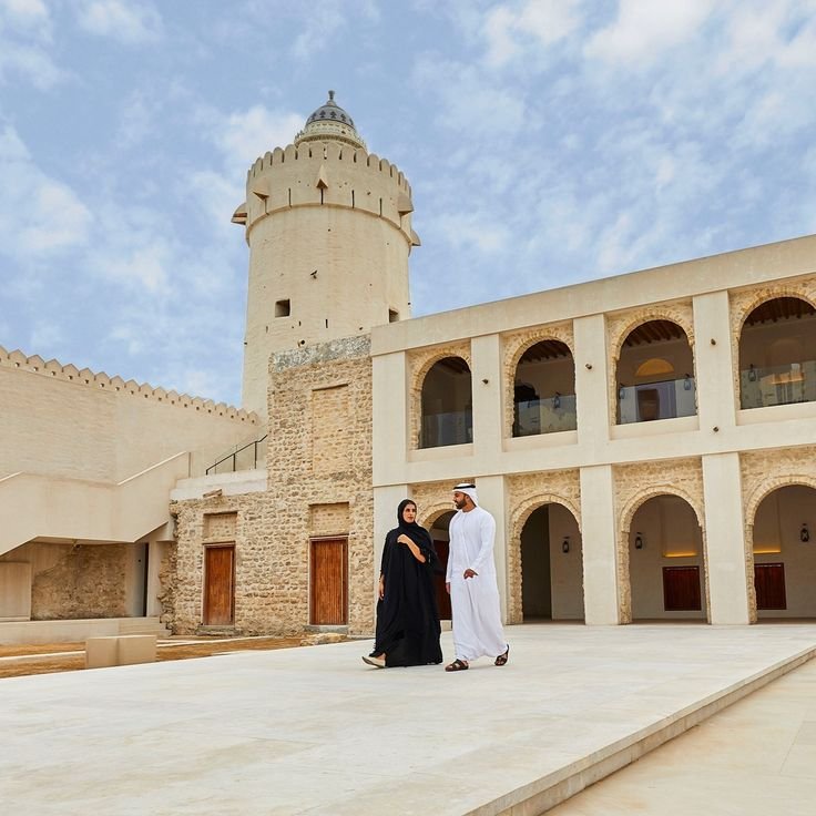 10 Wisata Fotogenik: Spot Foto Menarik di Abu Dhabi - PT Cahaya Raudhah ...